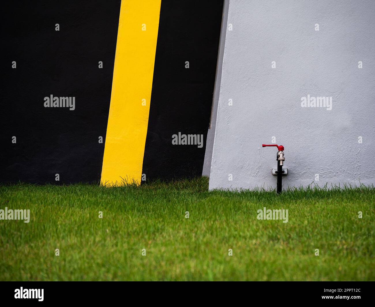 Draw off tap hi-res stock photography and images - Alamy