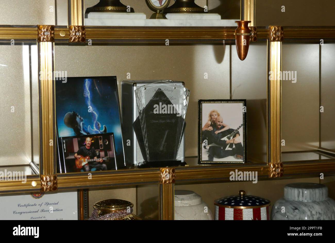 Los Angeles, California, USA 20th April 2023 Musician Bob Kulick Grave in Cathedral Mausoleum at ...