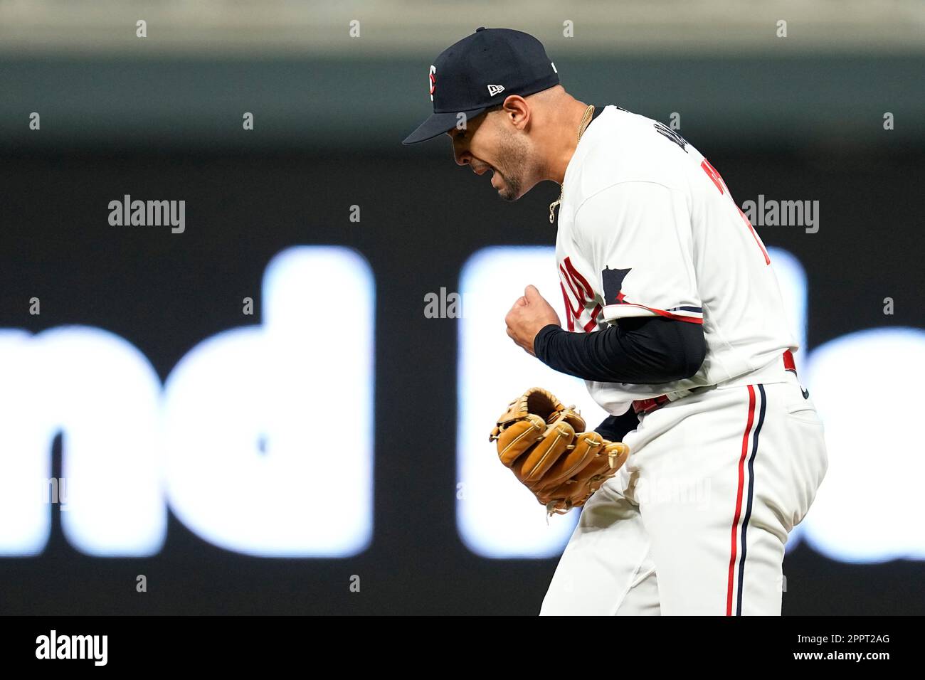 Minnesota Twins relief pitcher Jovani Moran celebrates after forcing ...