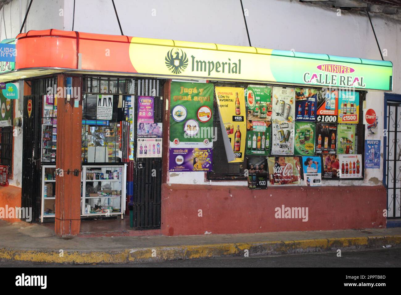 Mini super in Liberia, Costa Rica Stock Photo - Alamy