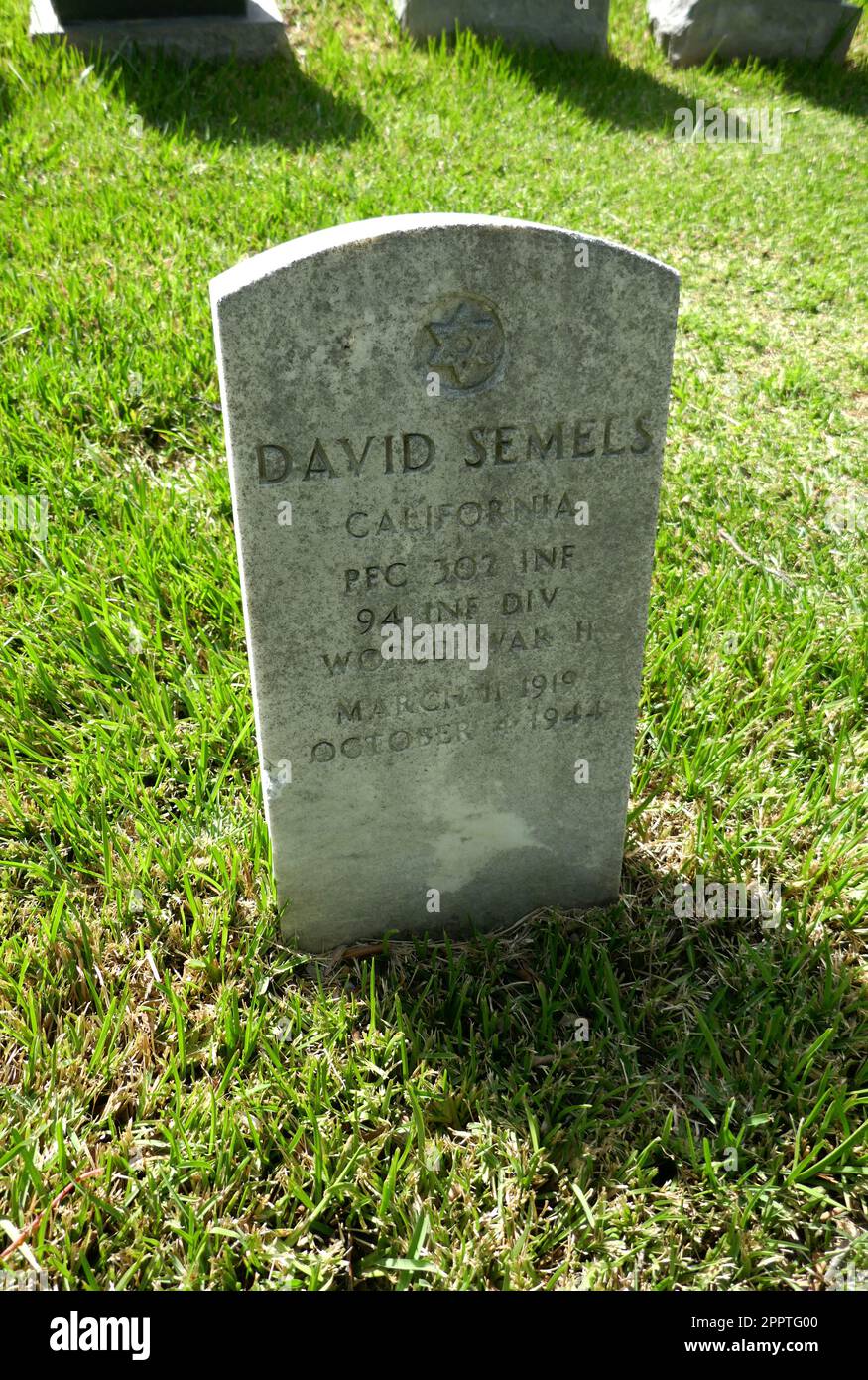 Los Angeles, California, USA 20th April 2023 David Semels Grave at ...