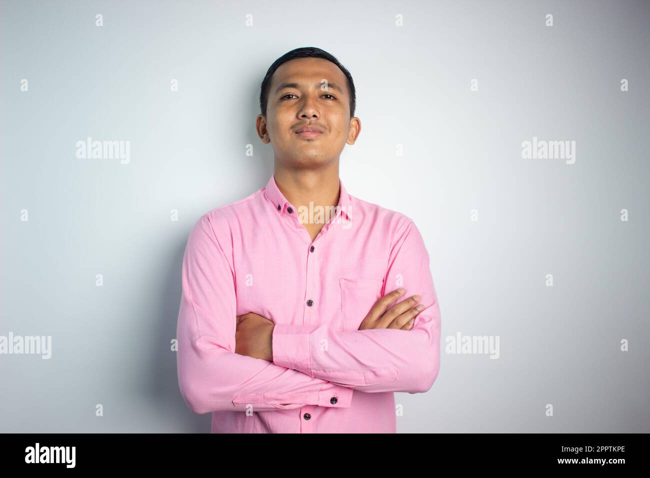 Angry asian chinese man wearing hi-res stock photography and images - Alamy