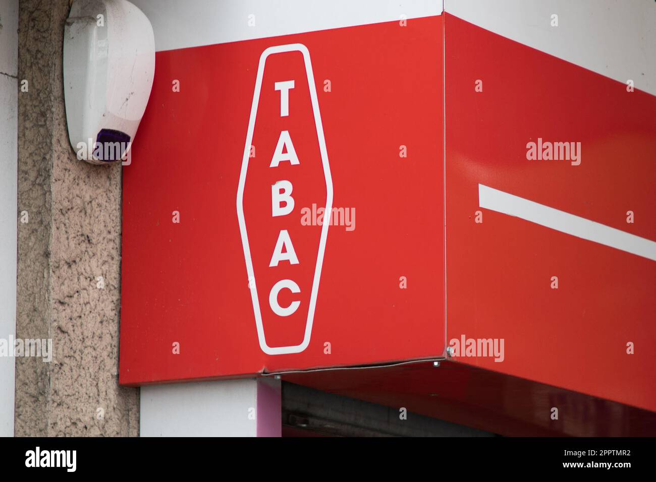Bordeaux , Aquitaine France - 04 20 2023 : tabac french logo brand and ...
