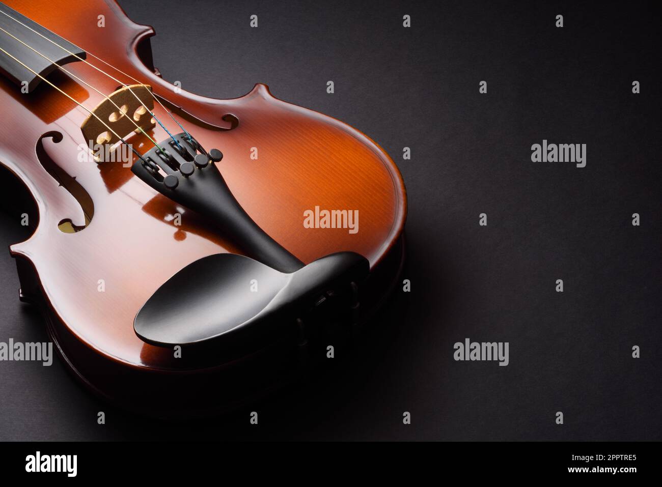 Black Violin Wallpaper 4k