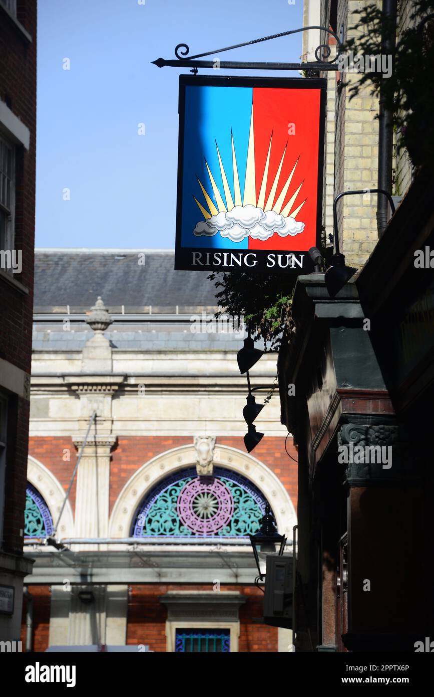Rising Sun pub, Smithfield, London Stock Photo - Alamy