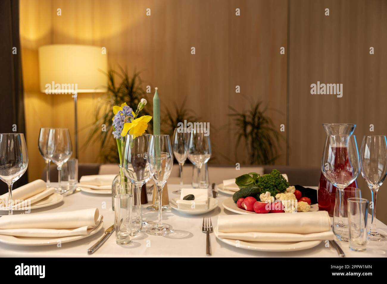 White color table decorated with decorative and elegant for wedding ...