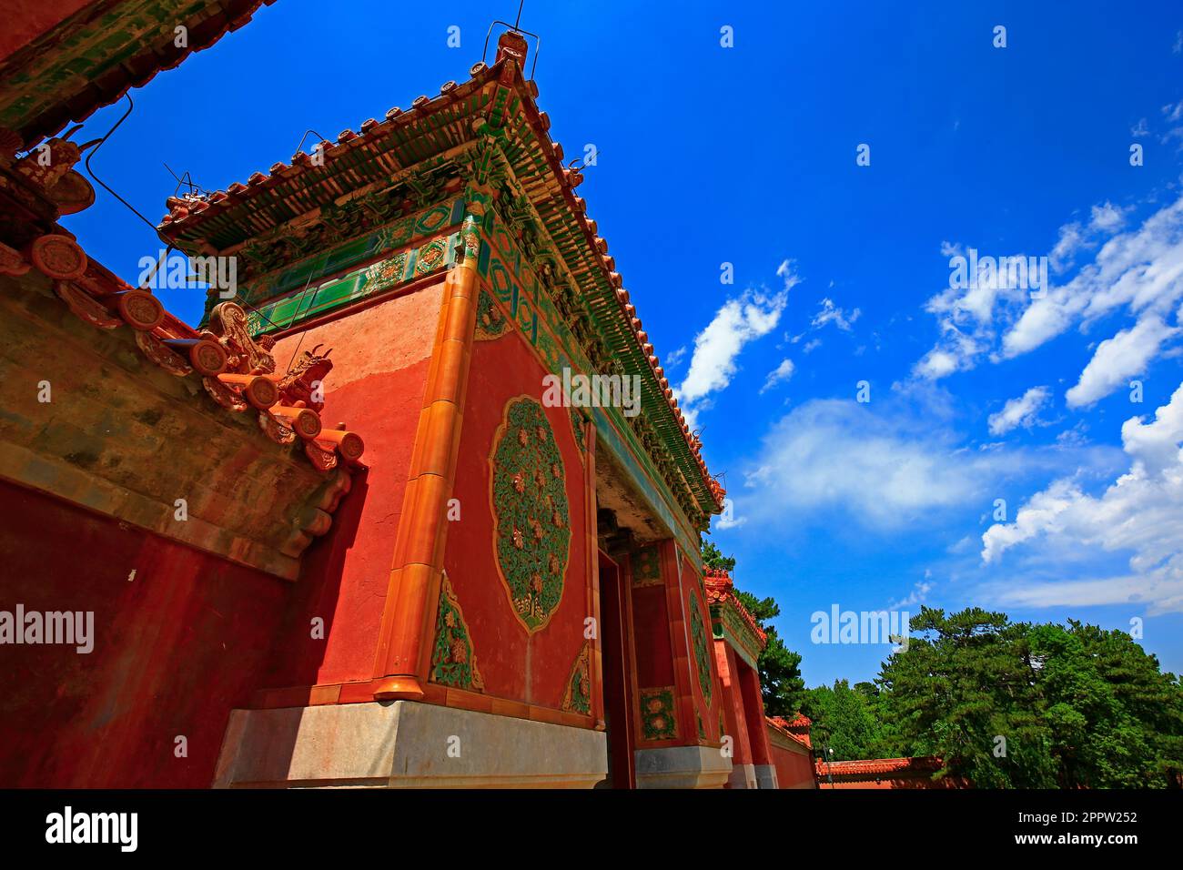 Chinese traditional style of architecture Stock Photo - Alamy