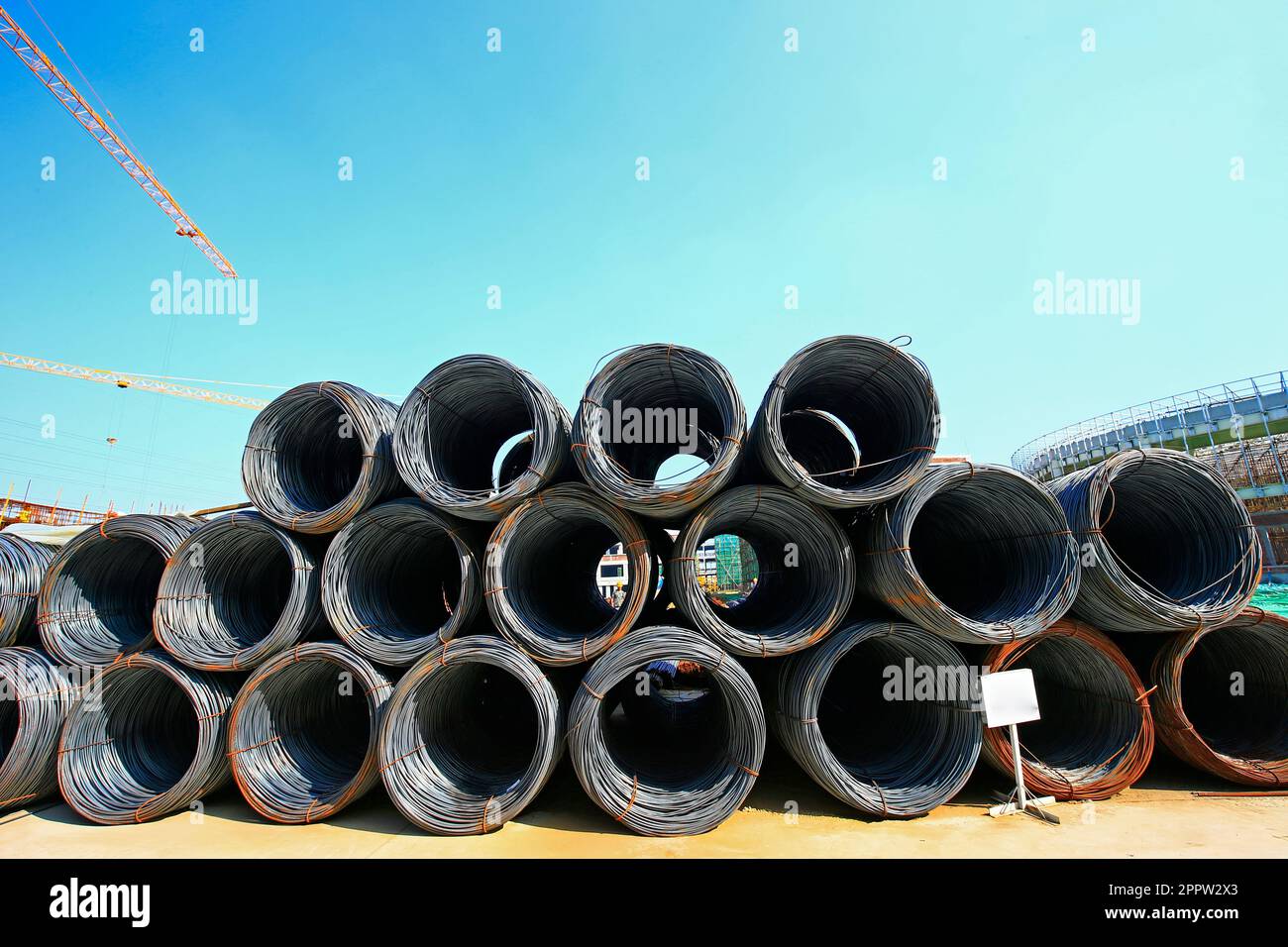 Steel rods or bars used to reinforce concrete Stock Photo - Alamy