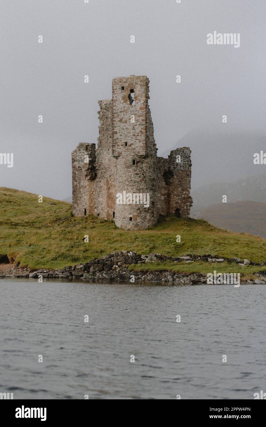 Assynt castle hi-res stock photography and images - Alamy