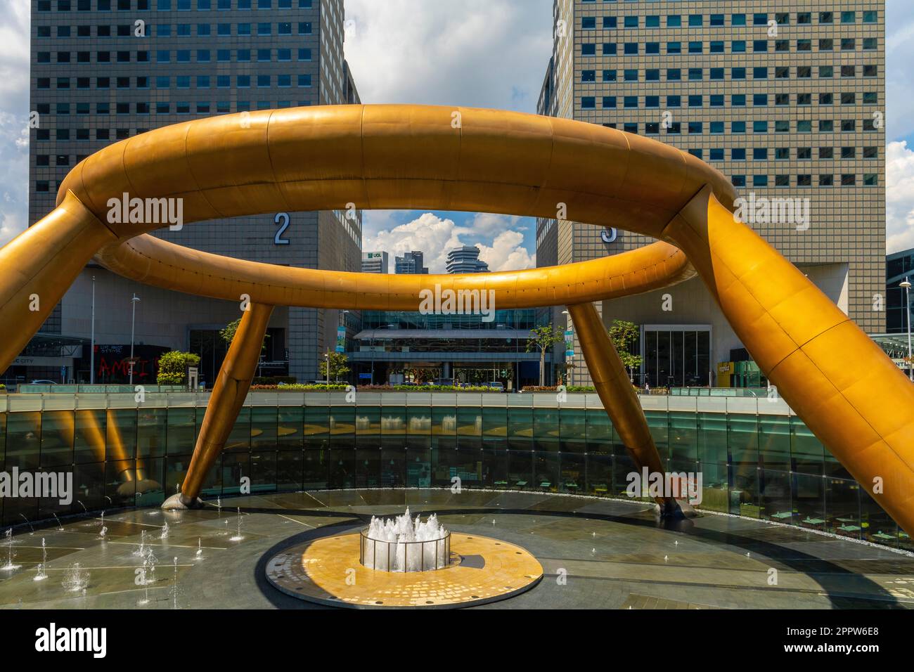 The Suntec City Mall and The Fountain of Wealth in Singapore. The ...