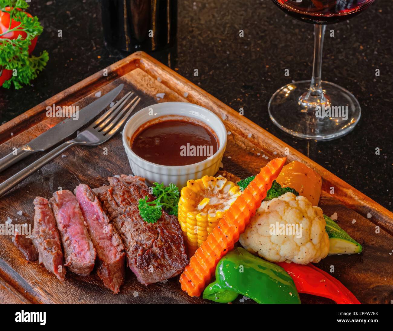 Medium rare steak hi-res stock photography and images - Alamy