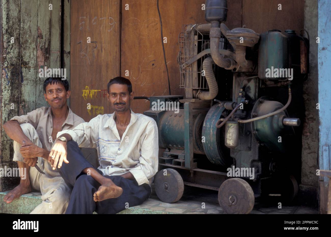 Two indian men hi-res stock photography and images - Alamy