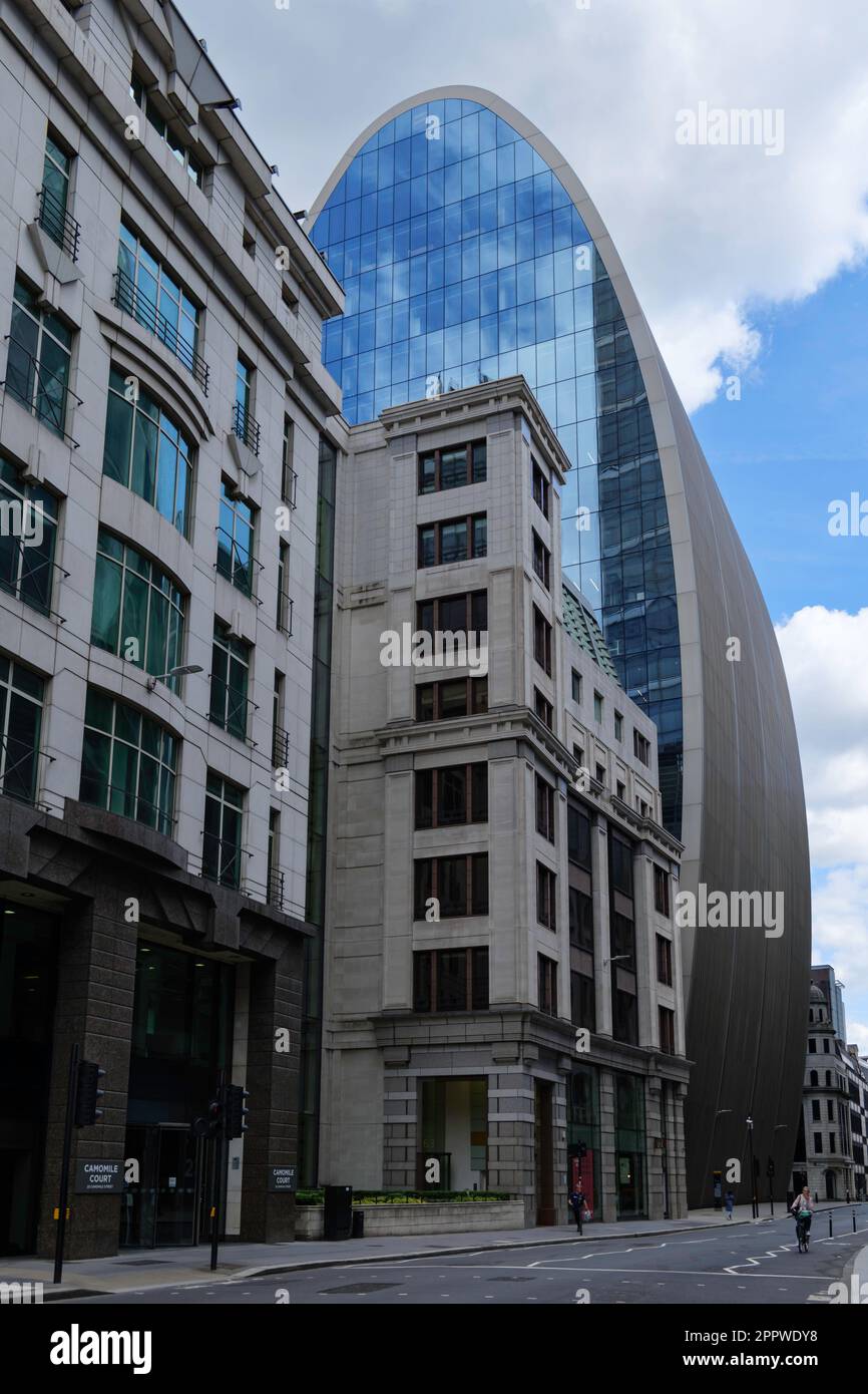 London skyline day alone hi-res stock photography and images - Alamy