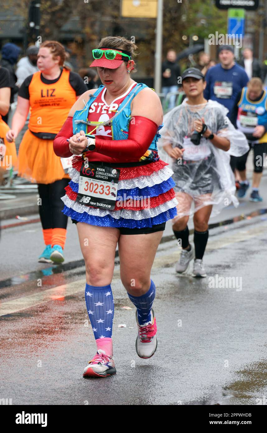 pic shows: London Marathon 2023 Picture by Gavin Rodgers/ Pixel8000 ...