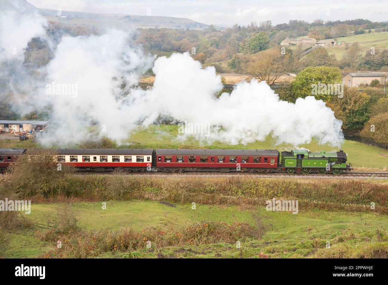 Railway steam gnr locomotive hi-res stock photography and images - Alamy