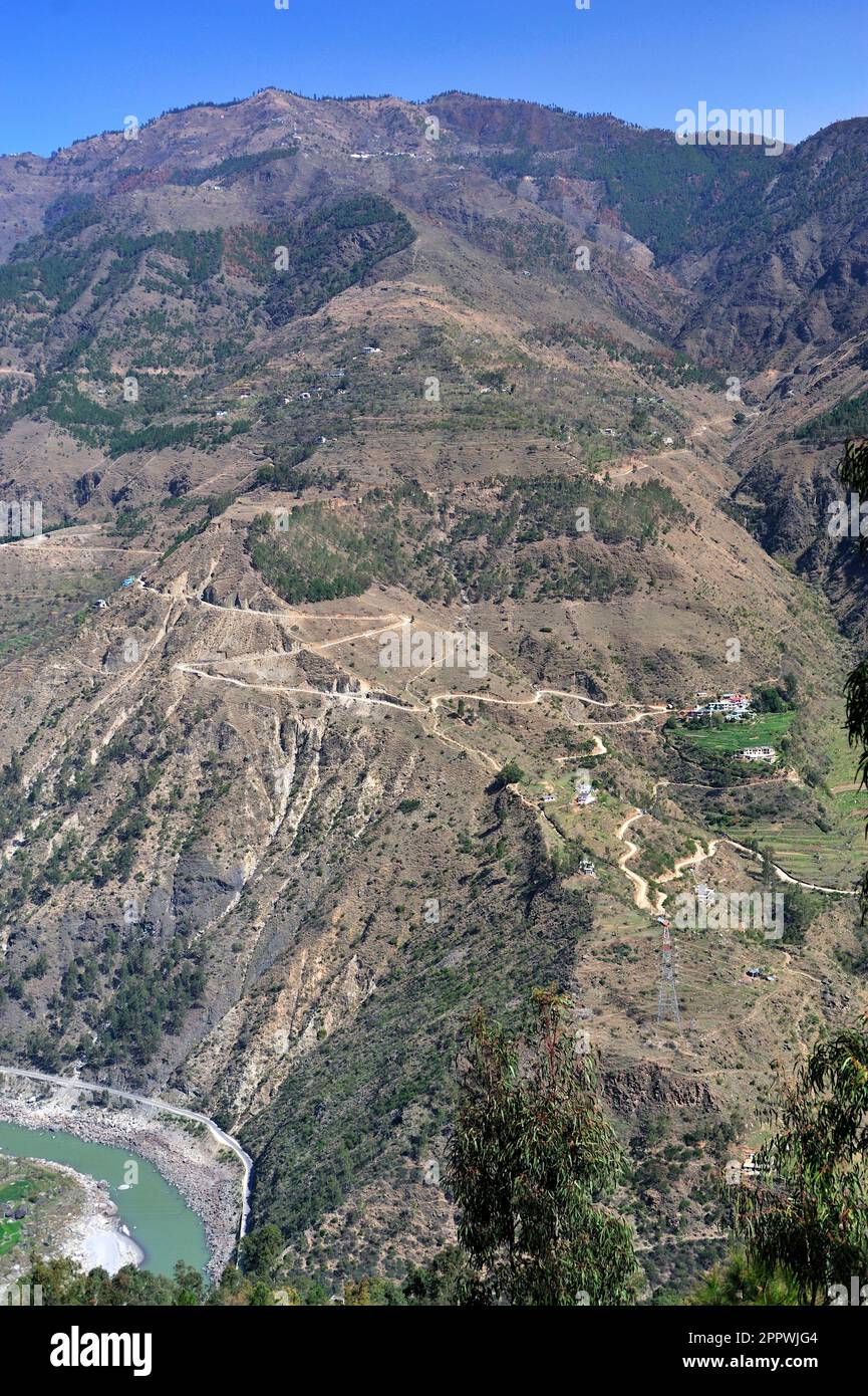 Himalayan roads in state hi-res stock photography and images - Alamy