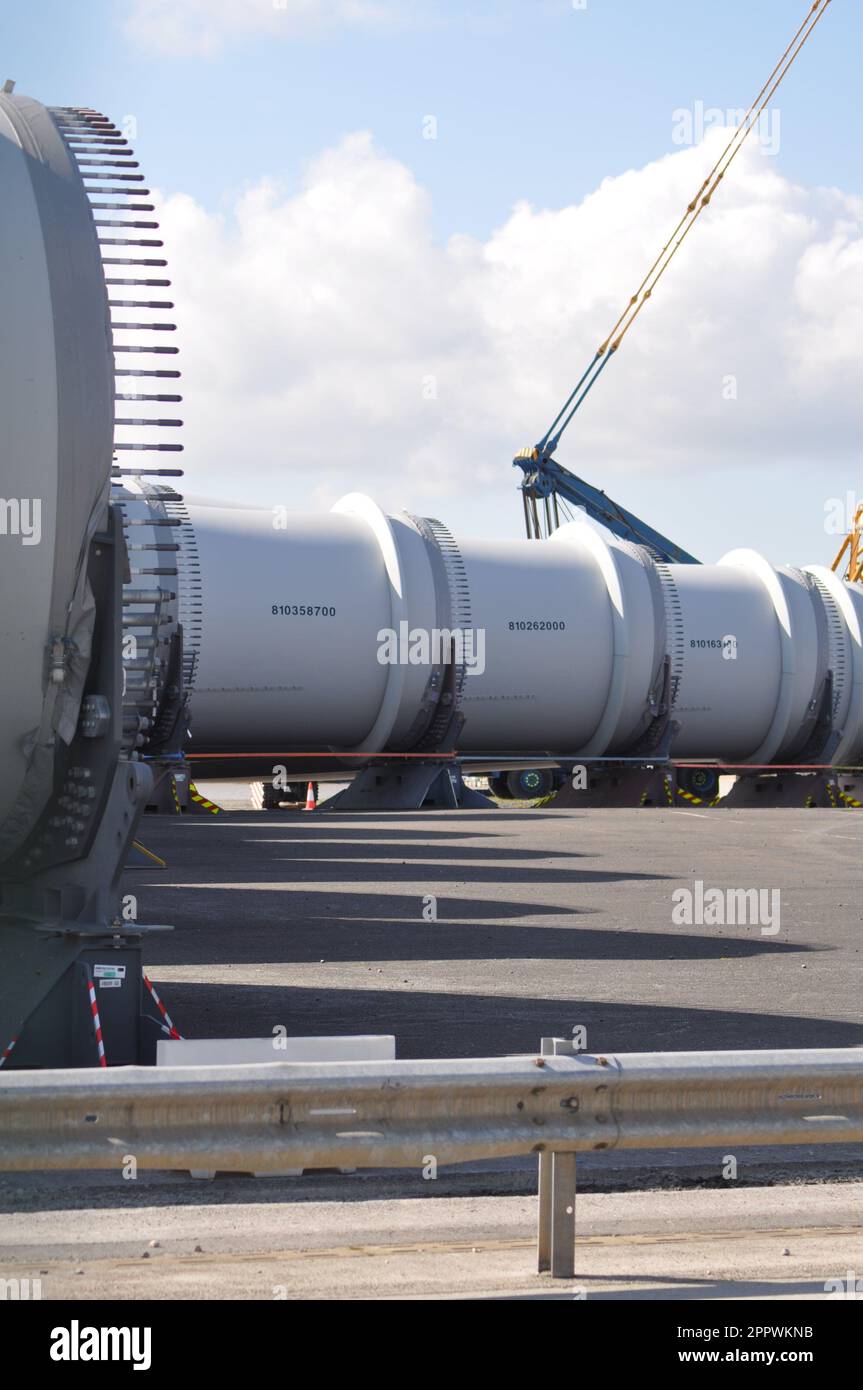 Wind turbine blade manufacturing and production at Siemens Gamesa ...