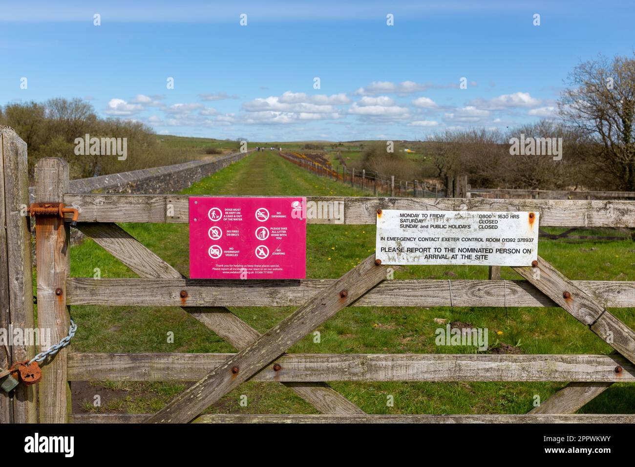 Colliford Lake and Dam, Bodmin Moor Cornwall Stock Photo - Alamy
