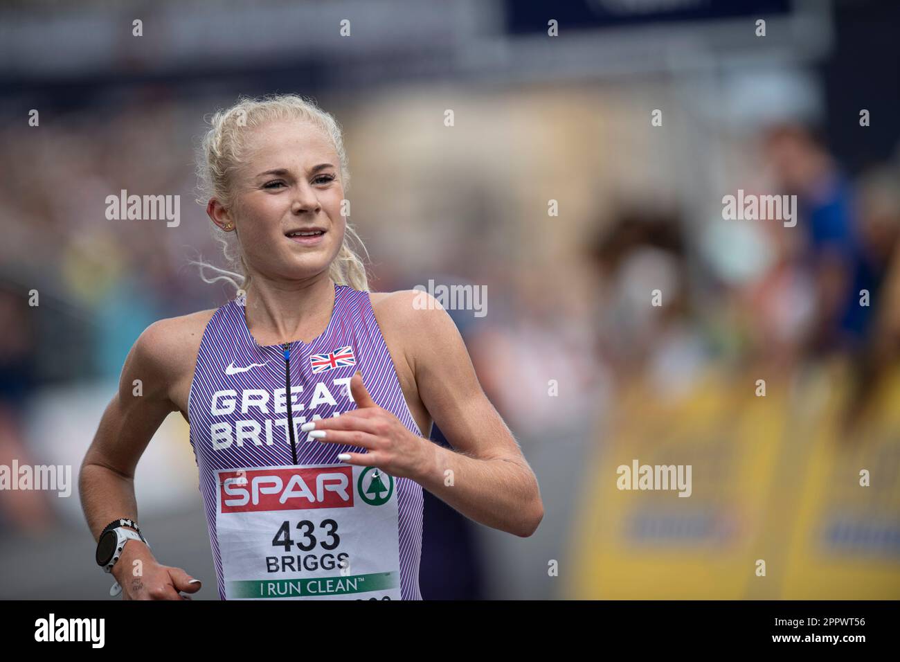 Becky Briggs participating in the Marathon of the European Athletics ...