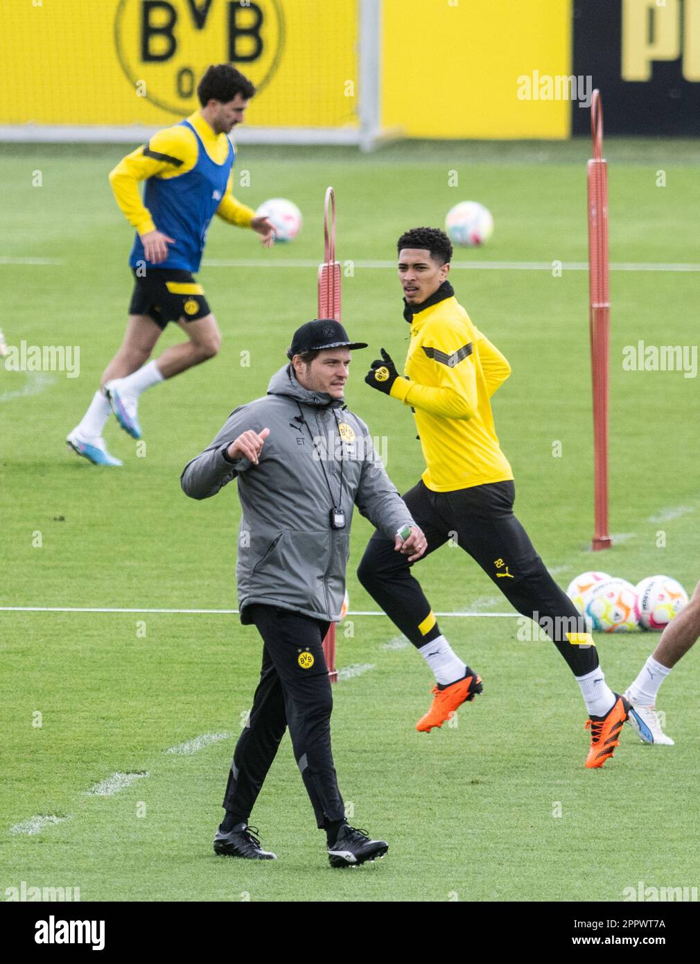 Dortmund, Germany. 25th Apr, 2023. Soccer: Borussia Dortmund training ...