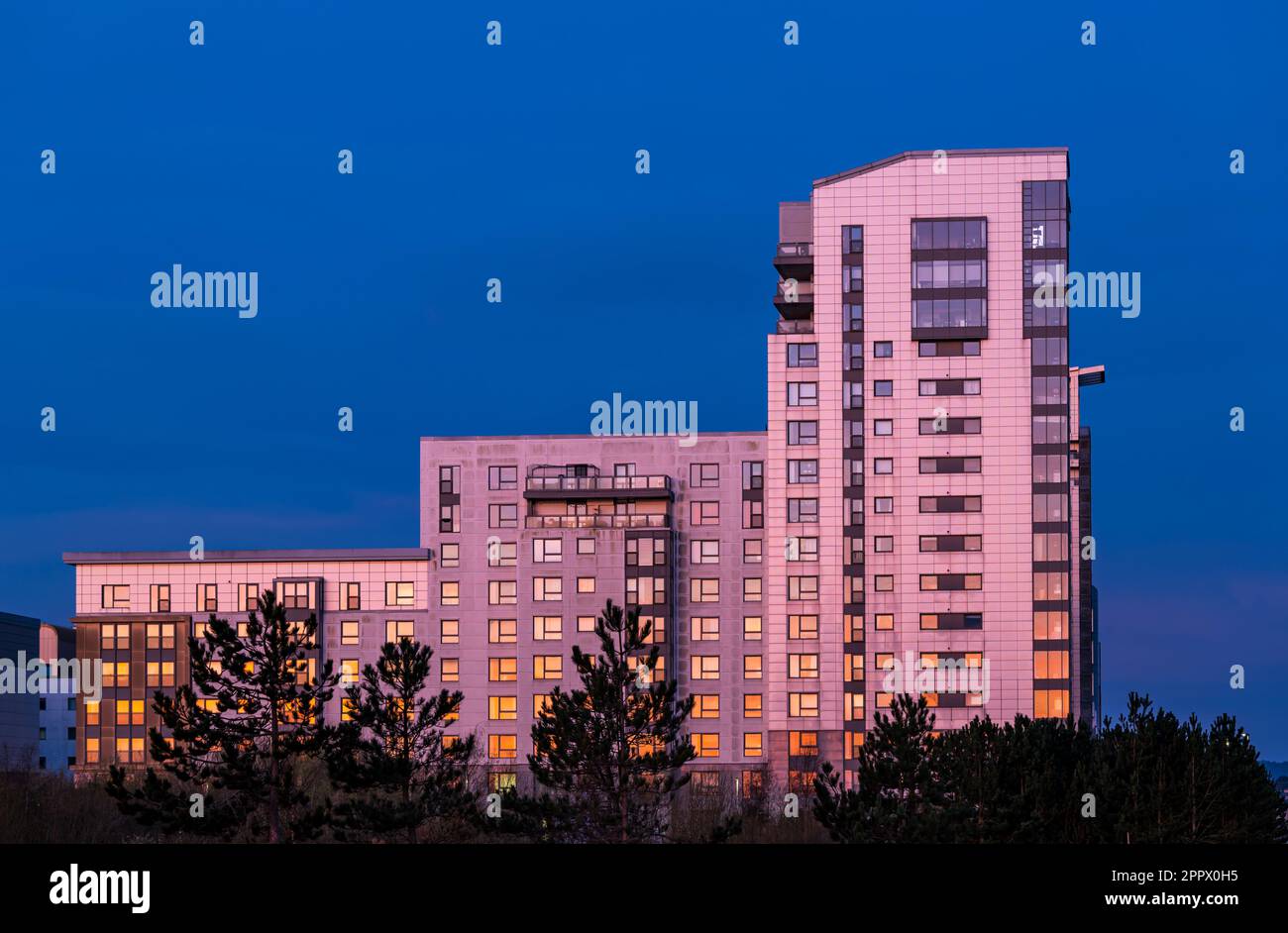 Block blocks building buildings hi-res stock photography and images - Alamy