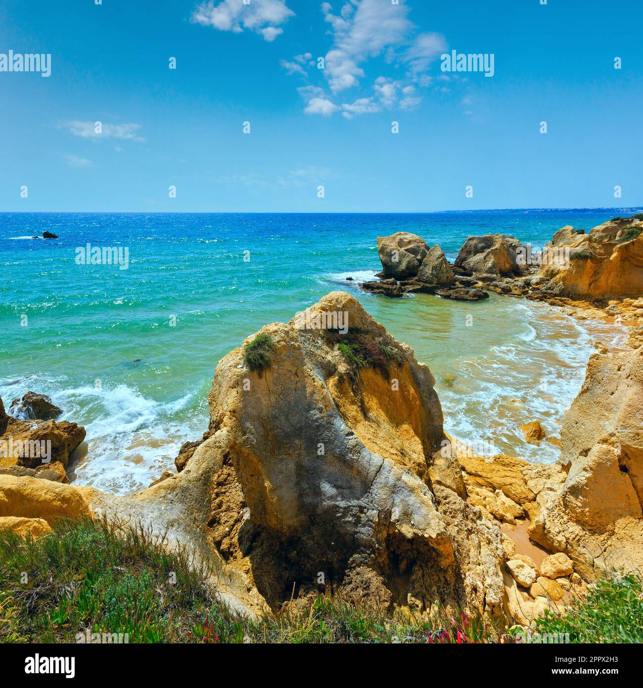 Summer Atlantic rocky coast view (Albufeira outskirts, Algarve ...