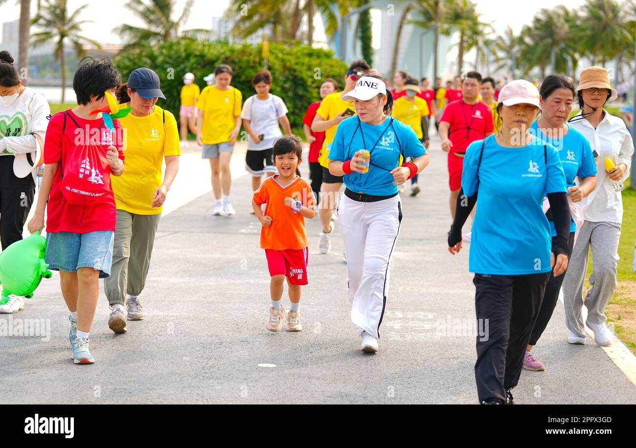 The 2023 Hainan Ten Thousand People Walking Festival kicks off in ...