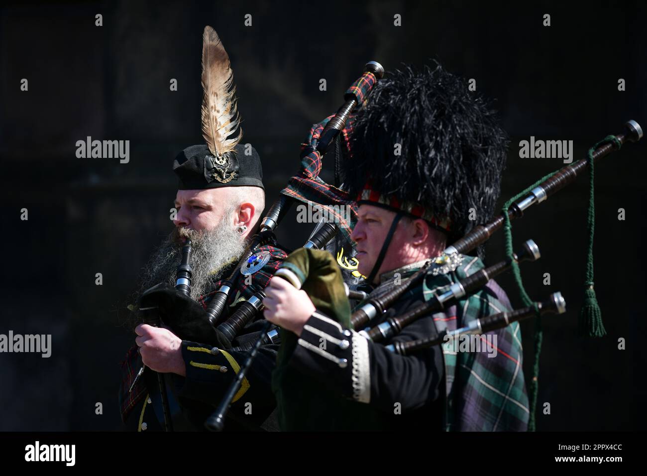 Edinburgh Scotland, UK 25 April 2023. The coffin arrives at St Giles ...