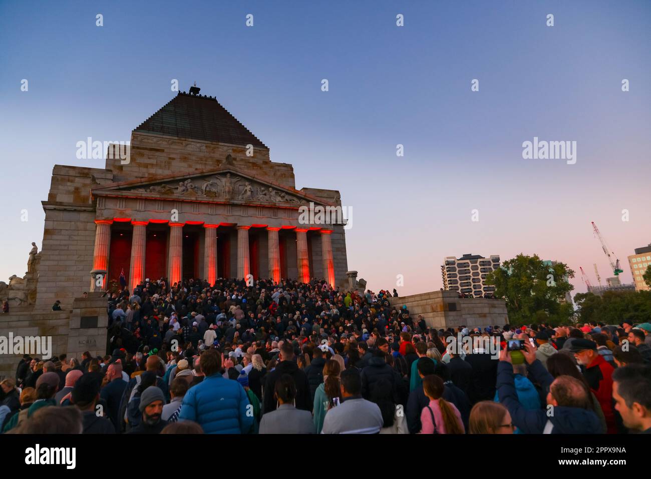 Members of the public pay their respects at The Shrine of Remembrance ...