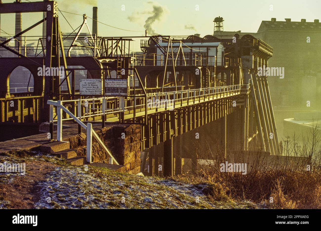 The Anderton Boat Lift is a two-caisson lift lock near the village of ...
