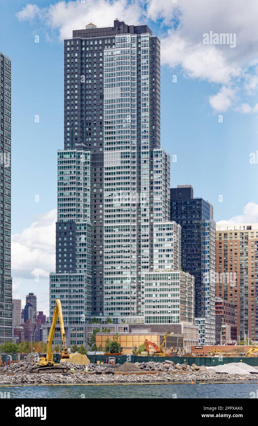 5203 center boulevard hi-res stock photography and images - Alamy