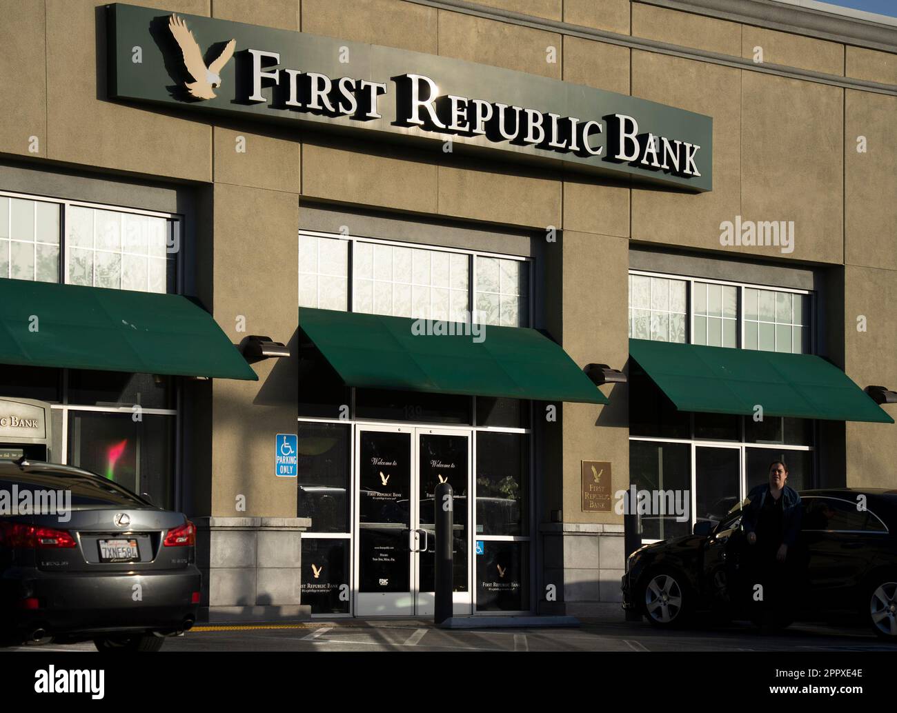 First republic bank san francisco hi-res stock photography and images ...