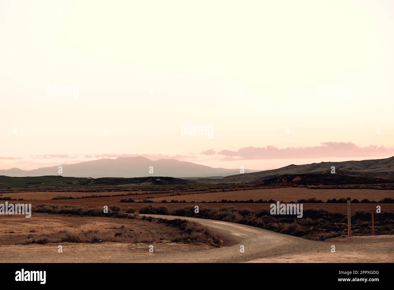 Hilly roadway hi-res stock photography and images - Alamy