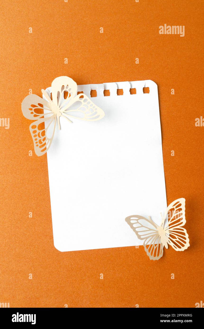 Butterfly note hi-res stock photography and images - Alamy