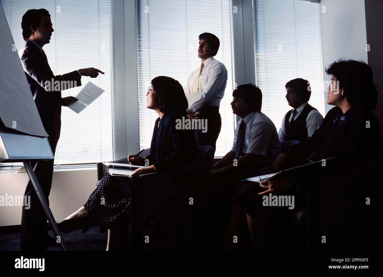 Presentation information teamwork hi-res stock photography and images ...