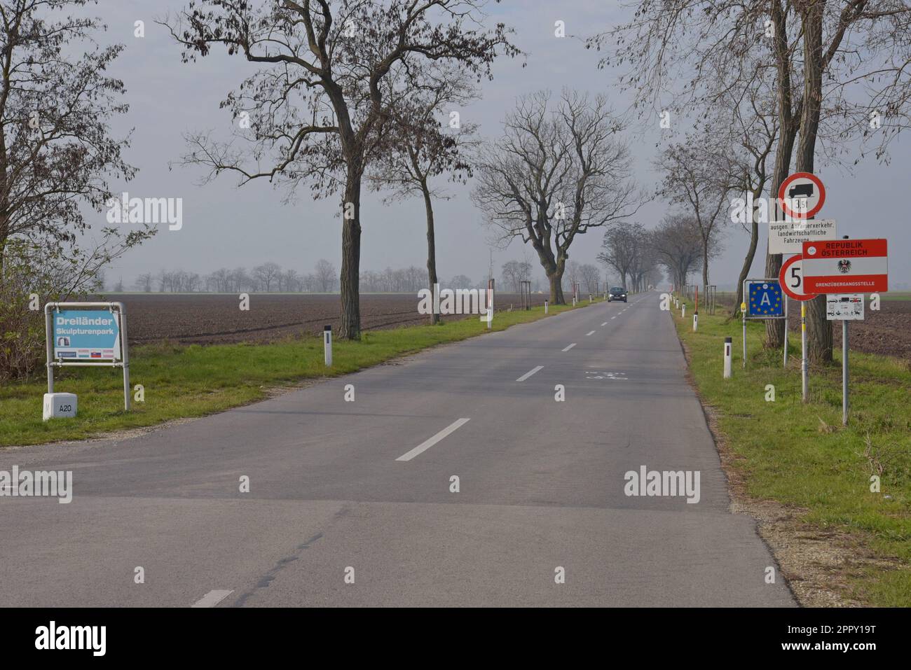 Border crossing signs welcoming people to Austrian on the Austrian ...