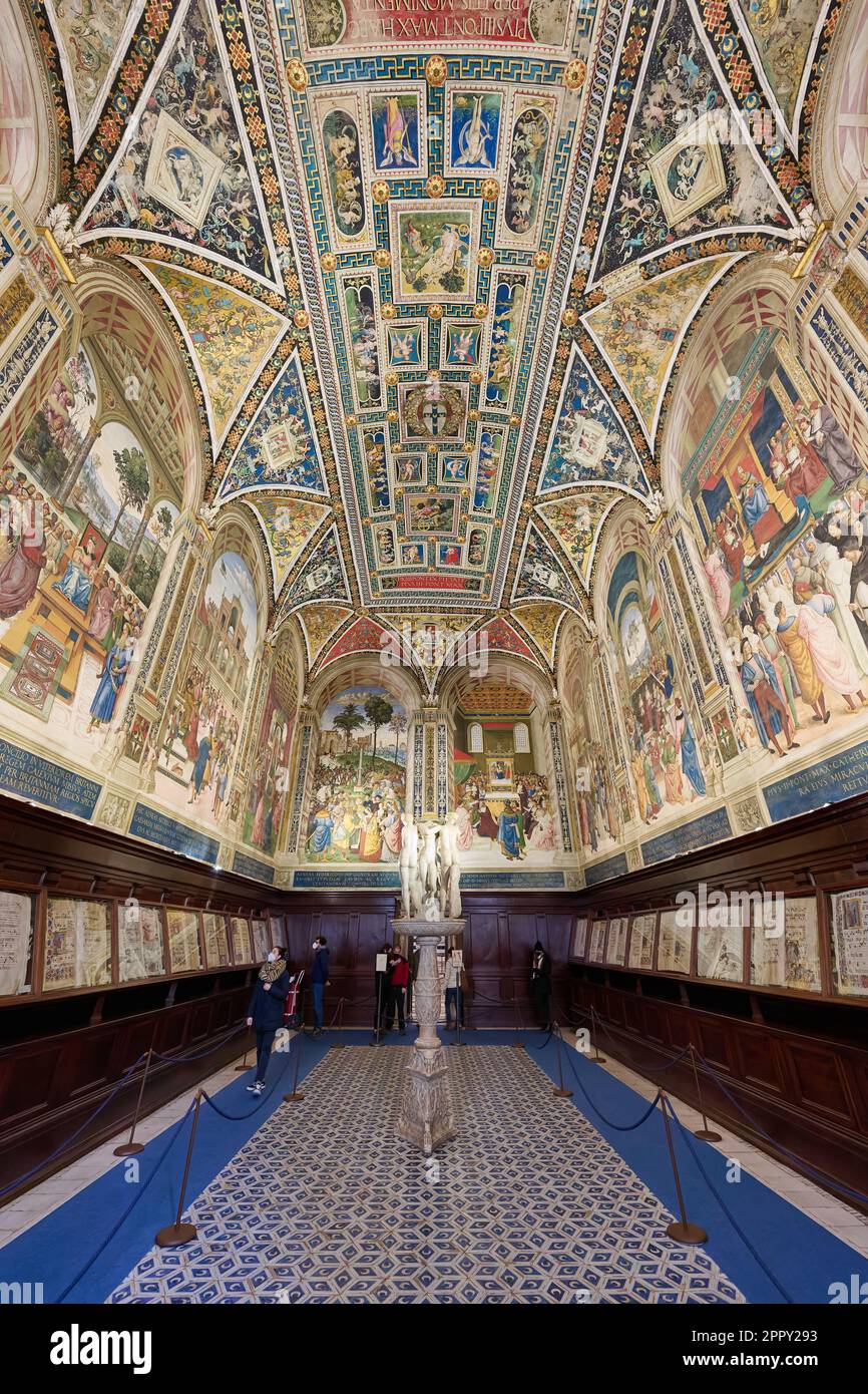 frescos of Libreria Piccolomini library in Cathedral of Siena, Duomo di ...