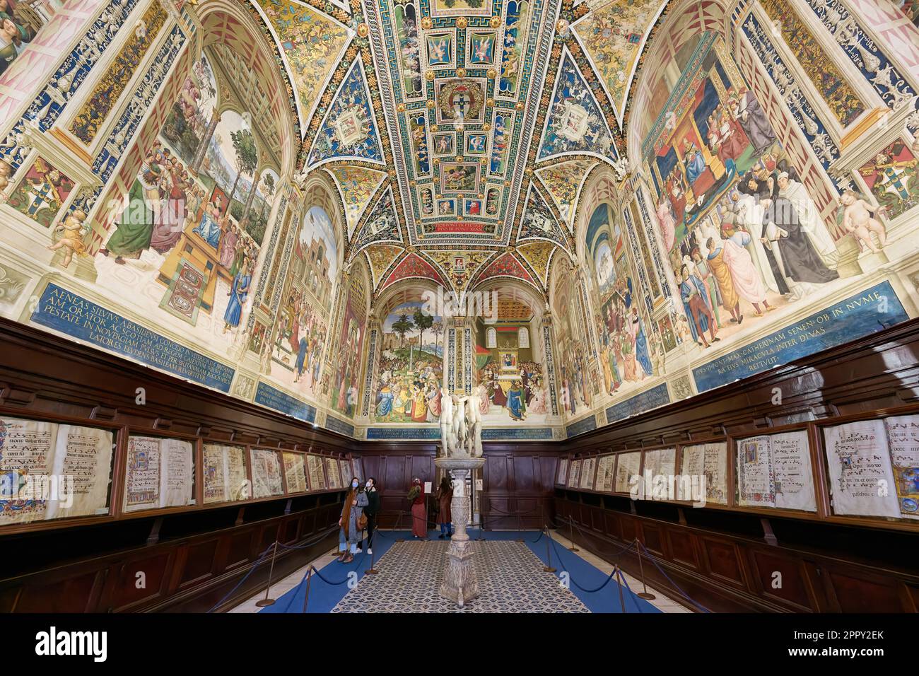 frescos of Libreria Piccolomini library in Cathedral of Siena, Duomo di ...