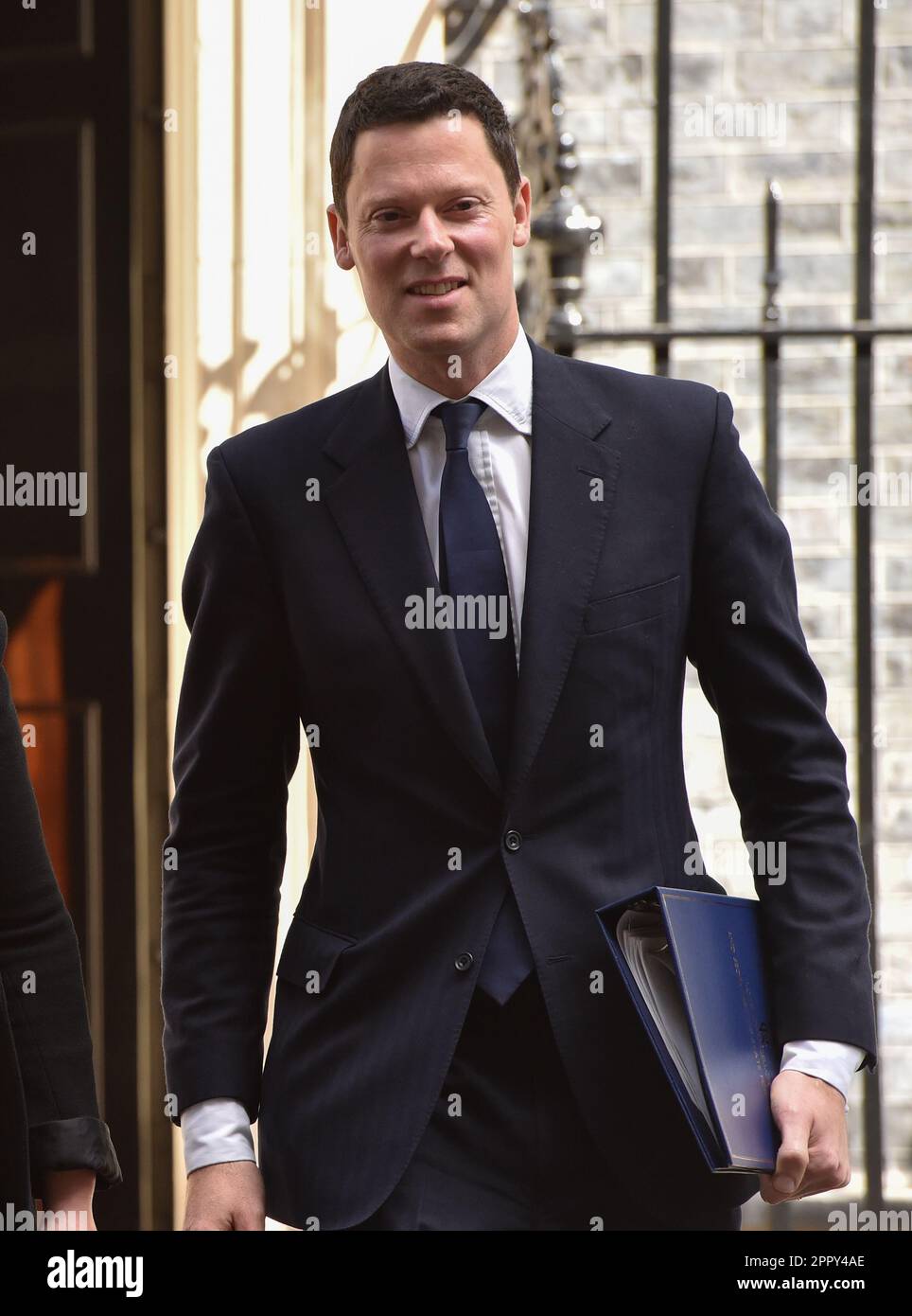 Downing street alex chalk hi-res stock photography and images - Alamy