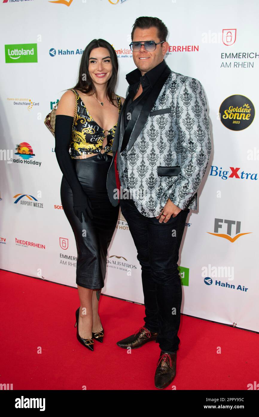 Calcar, Deutschland. 22nd Apr, 2023. Dennis SCHICK, TV actor, with ...