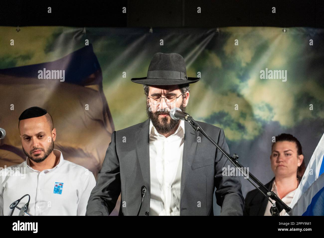 Harish, Israel. A Jewish Rabbi recites a prayer during during a ...