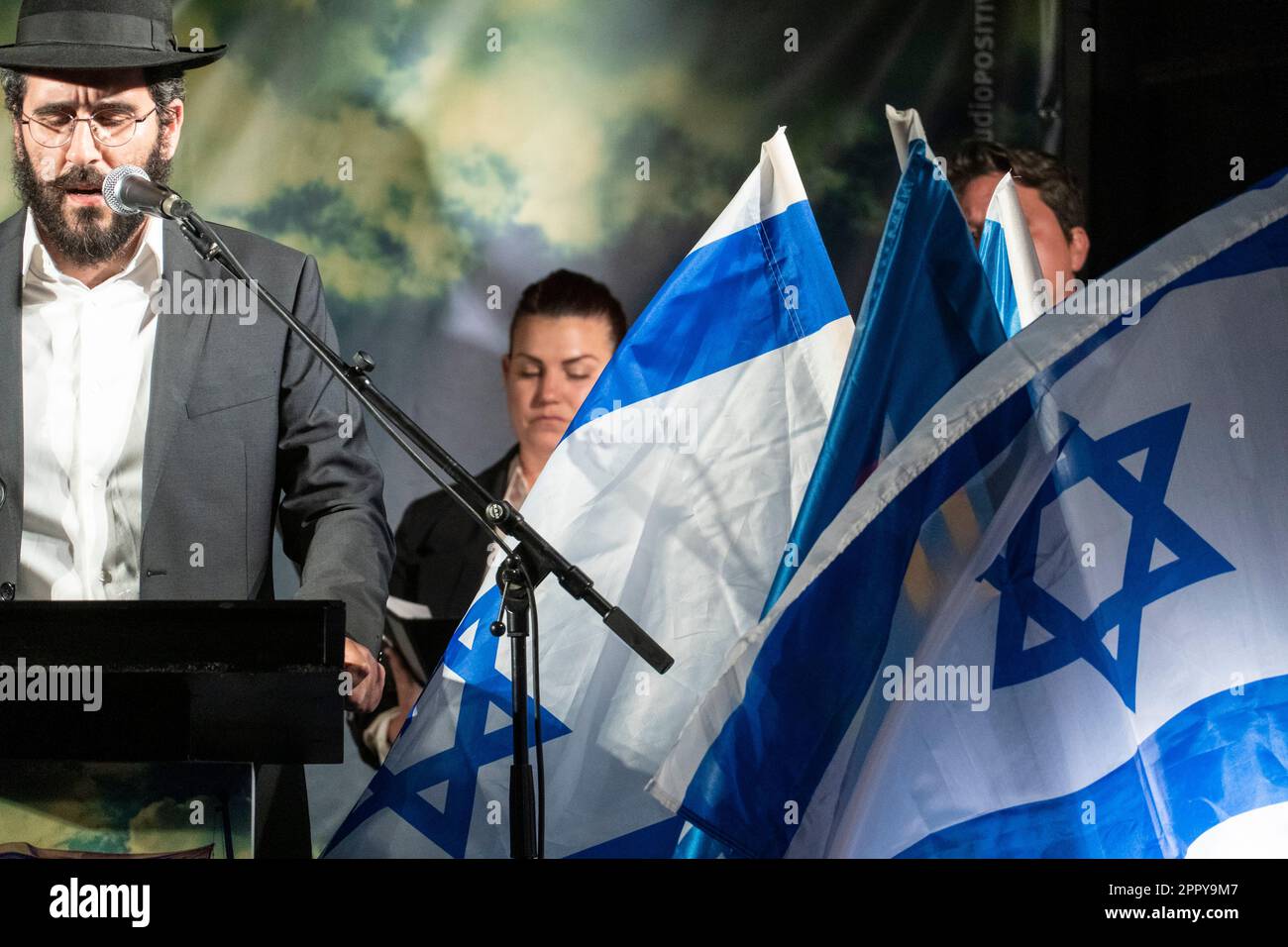 Harish, Israel. A Jewish Rabbi recites a prayer during during a ...