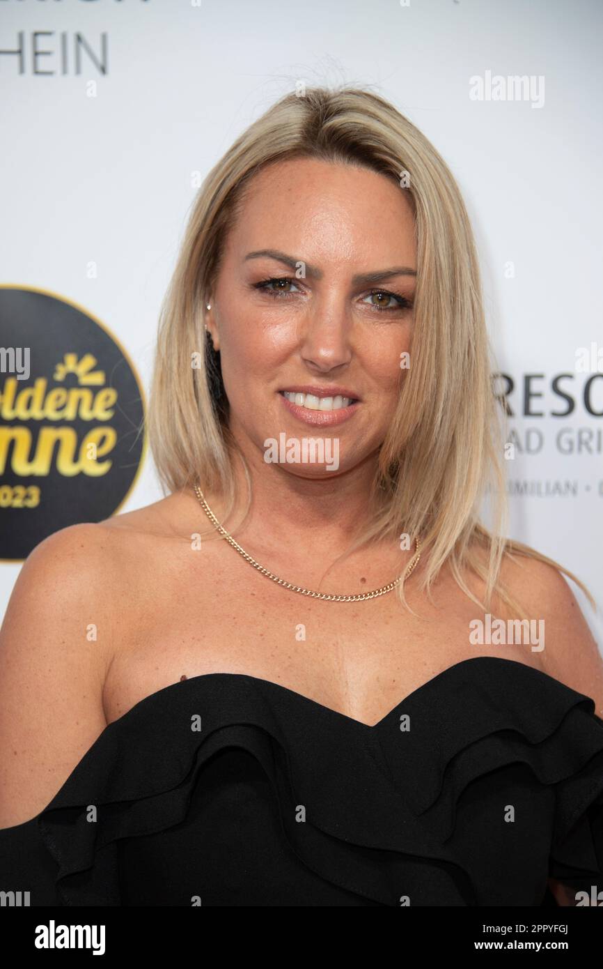 Angela singer hi-res stock photography and images - Alamy