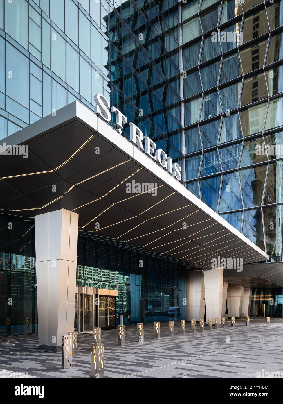 St. Regis Hotel aka Vista Tower designed by Studio Gang Stock Photo - Alamy