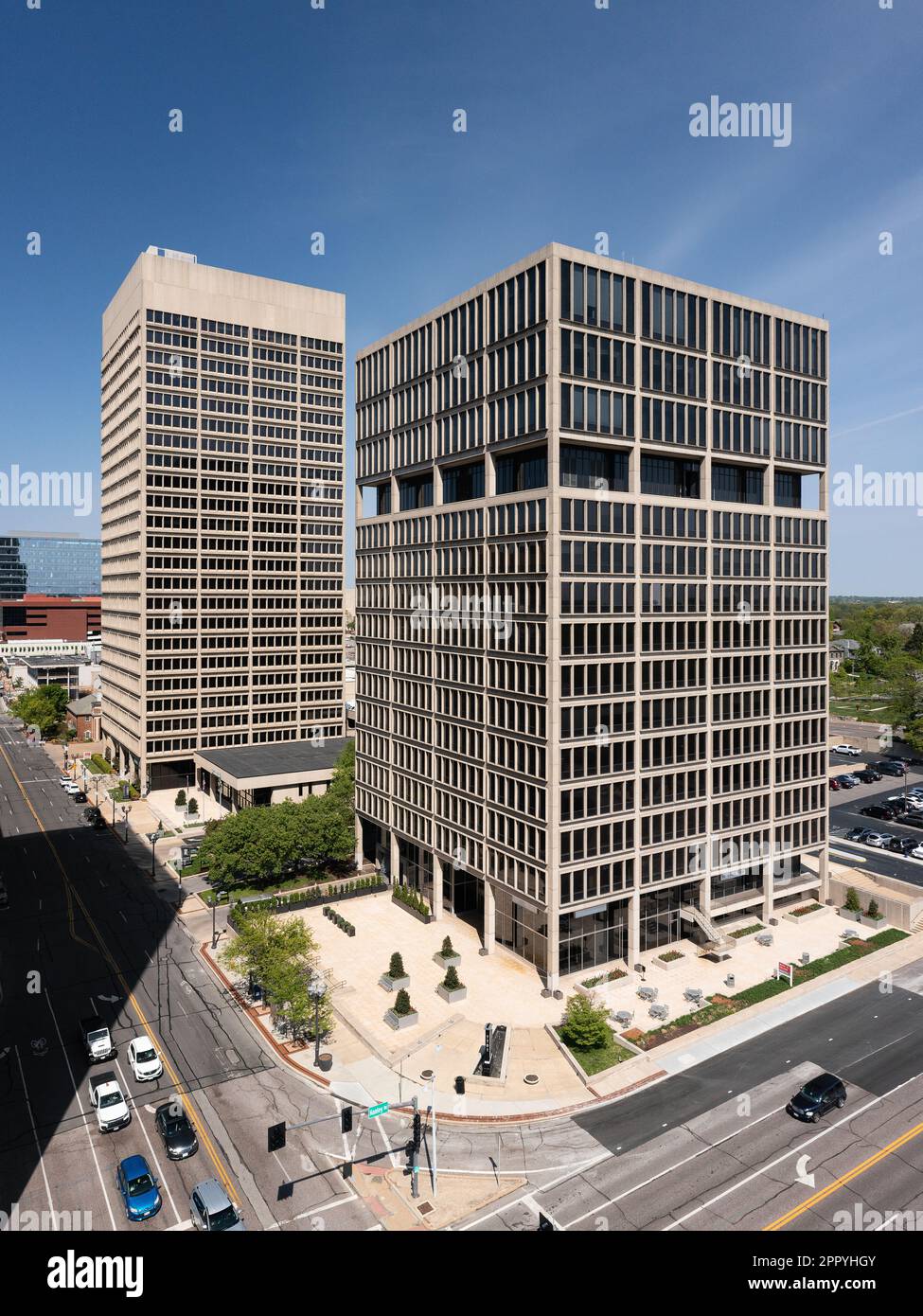 Pierre Laclede Center Stock Photo - Alamy