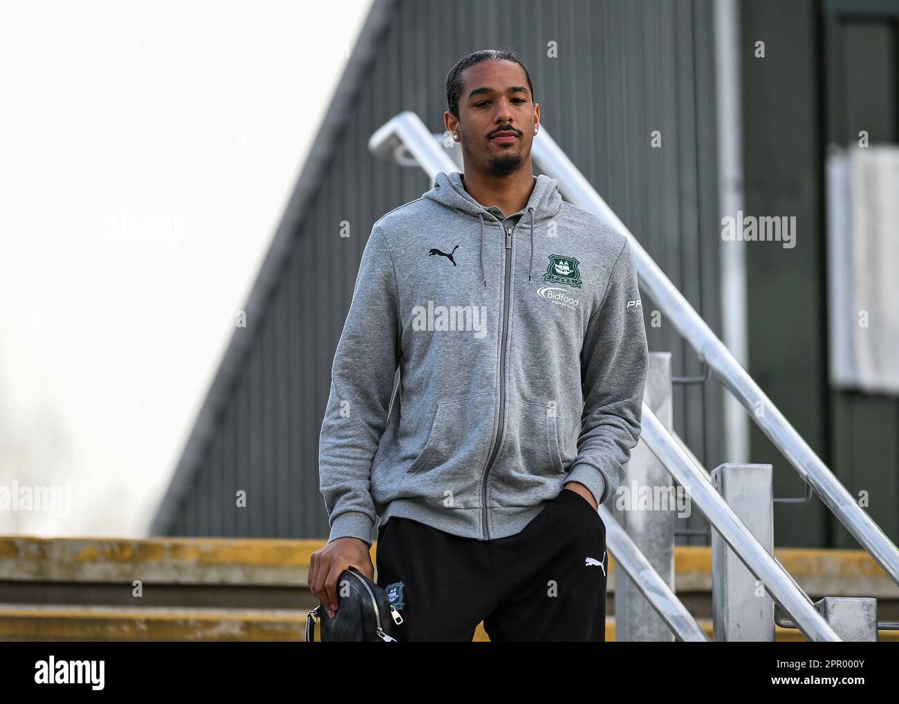 Nigel Lonwijk #21 of Plymouth Argyle arrives during the Sky Bet League ...