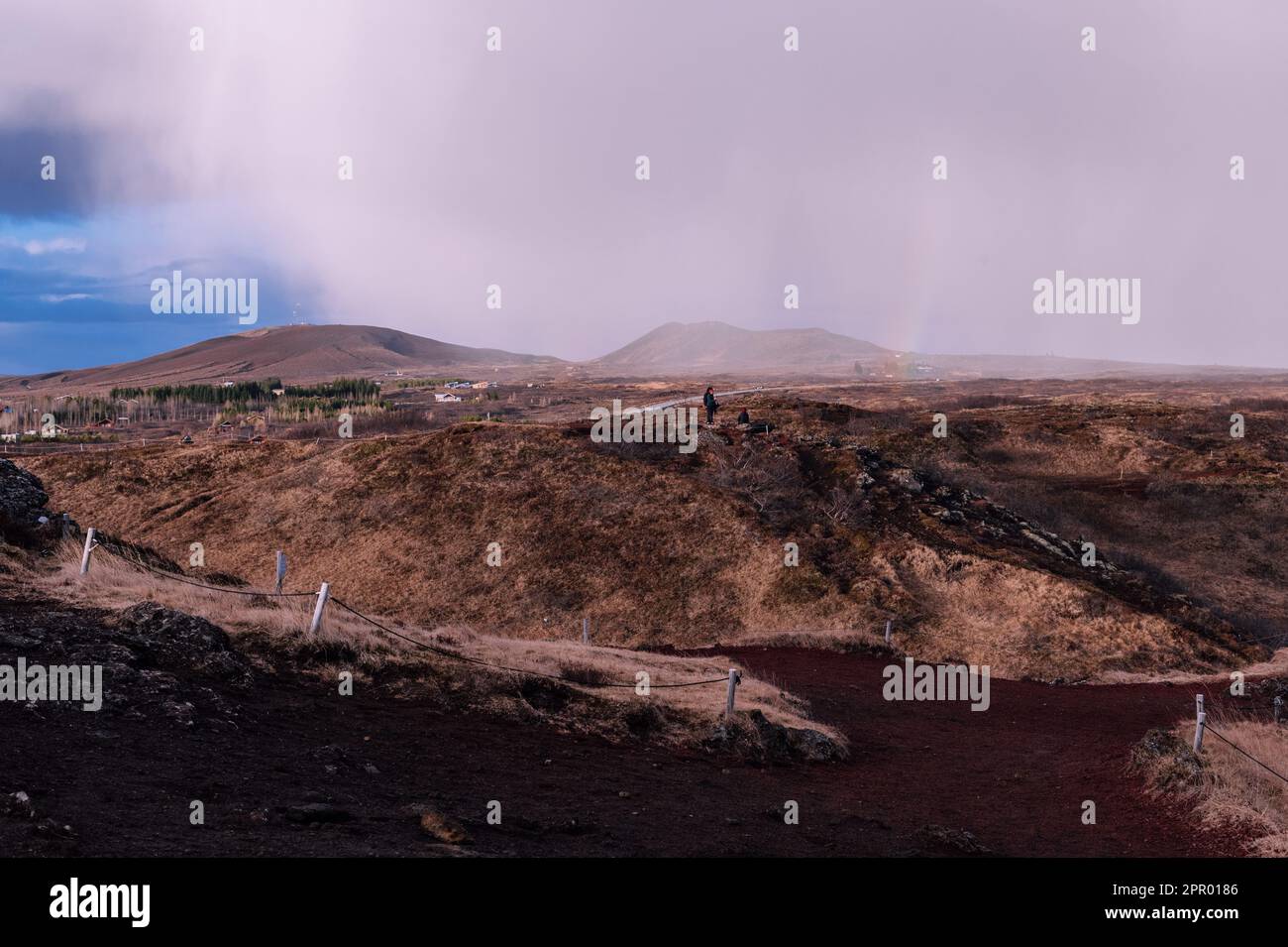 Majestic icelandic mountain ranges hi-res stock photography and images ...
