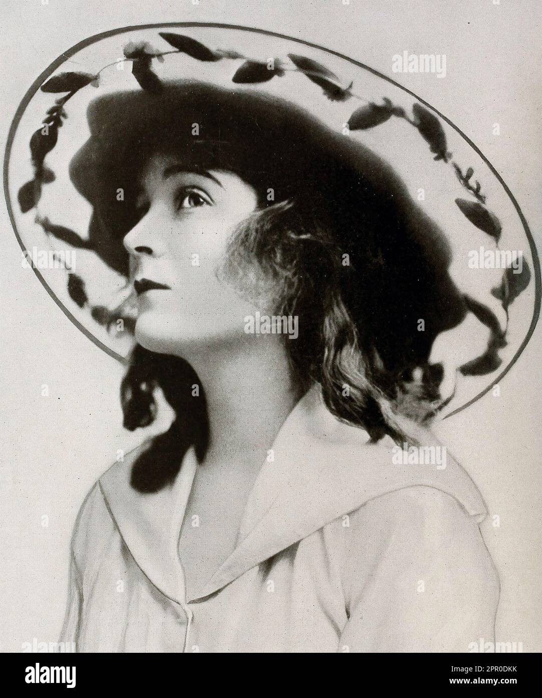 MAE MARSH (1894-1968) American film actress in 1916 Stock Photo - Alamy