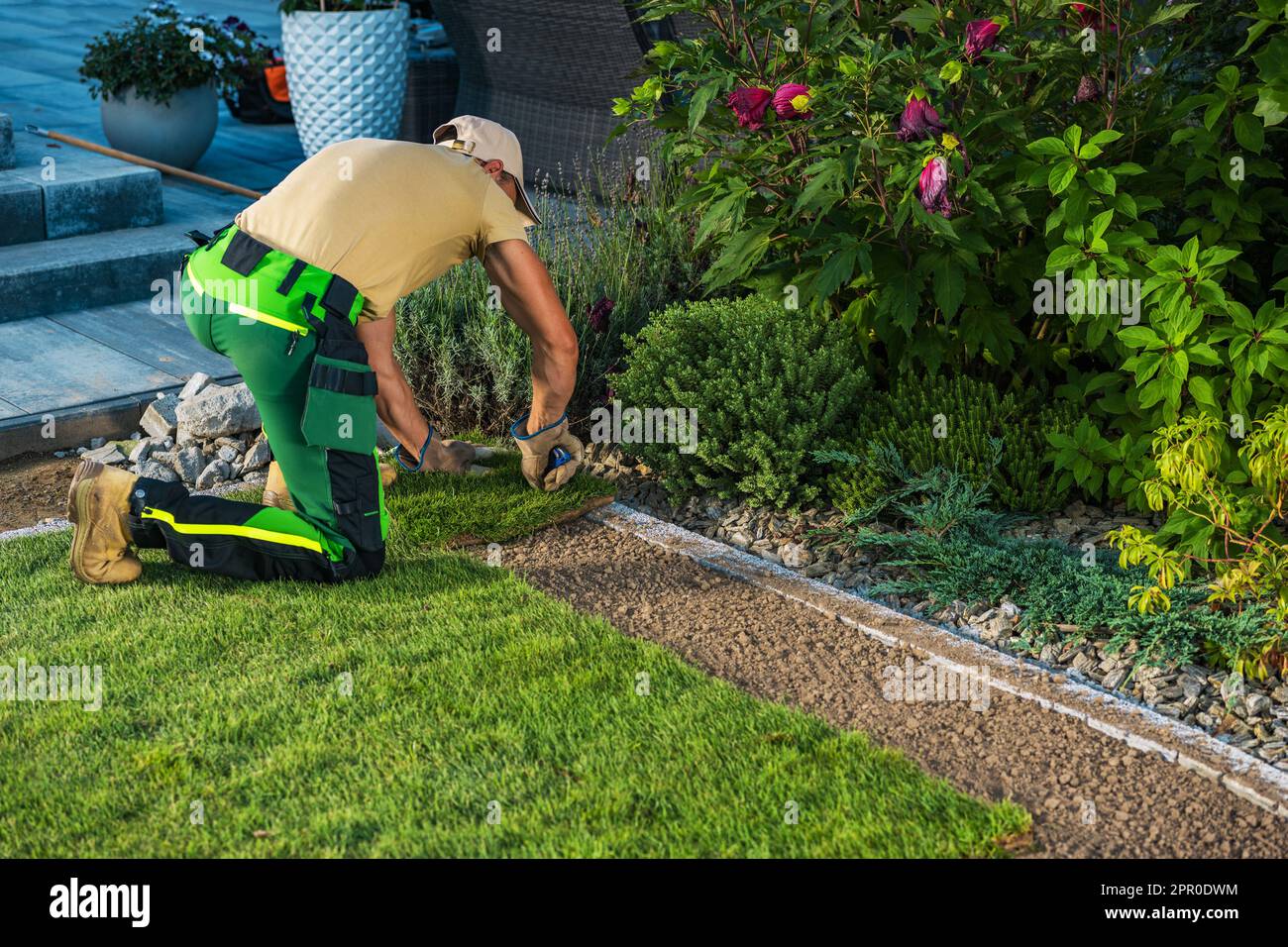 Cut the grass hi-res stock photography and images - Alamy