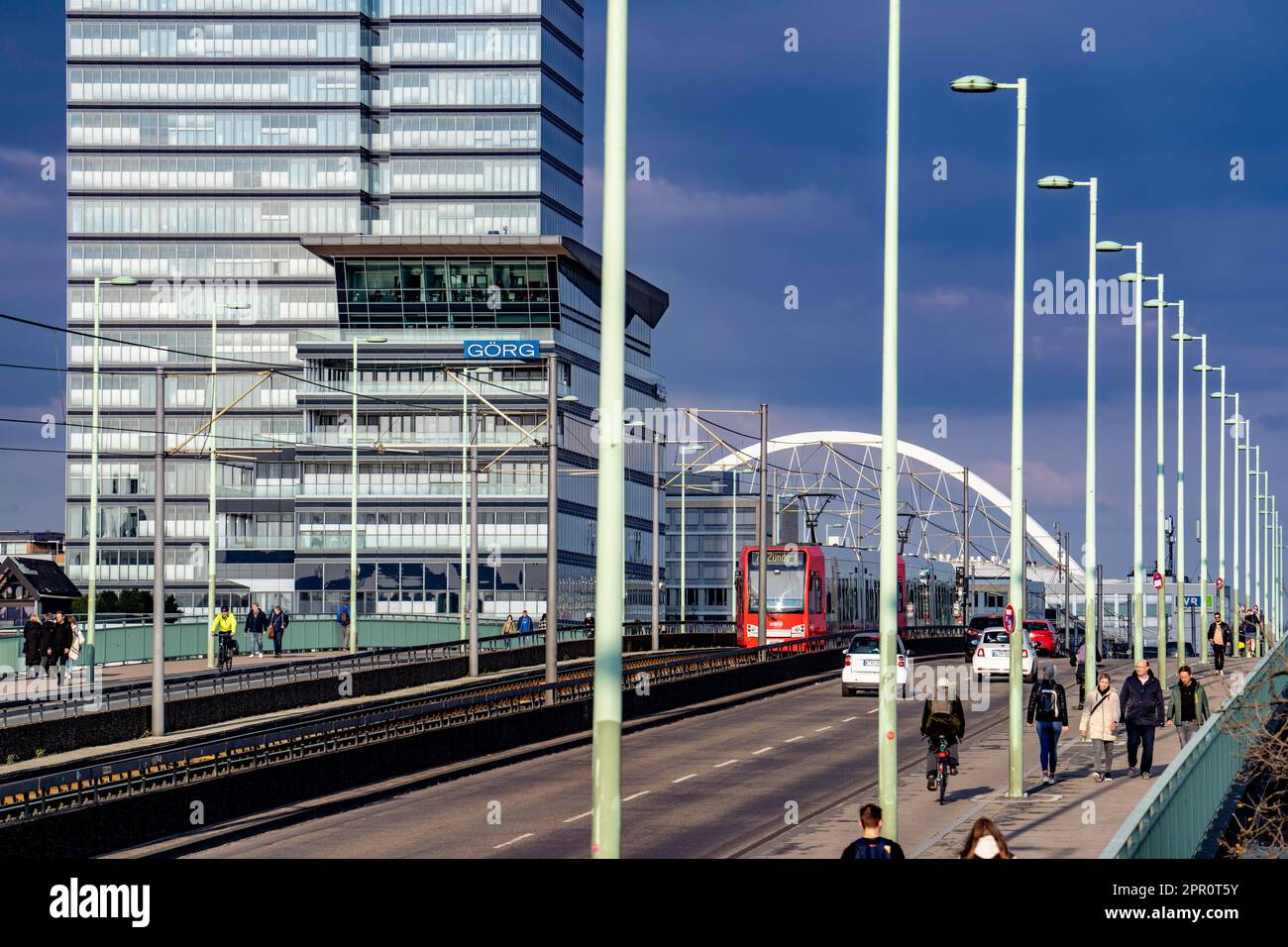 Kennedyufer in Cologne Deutz, on the Rhine, Lanxess Tower ...